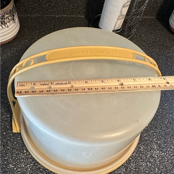 Tupperware | Kitchen | Tupperware Round Cake Carrier | Poshmark